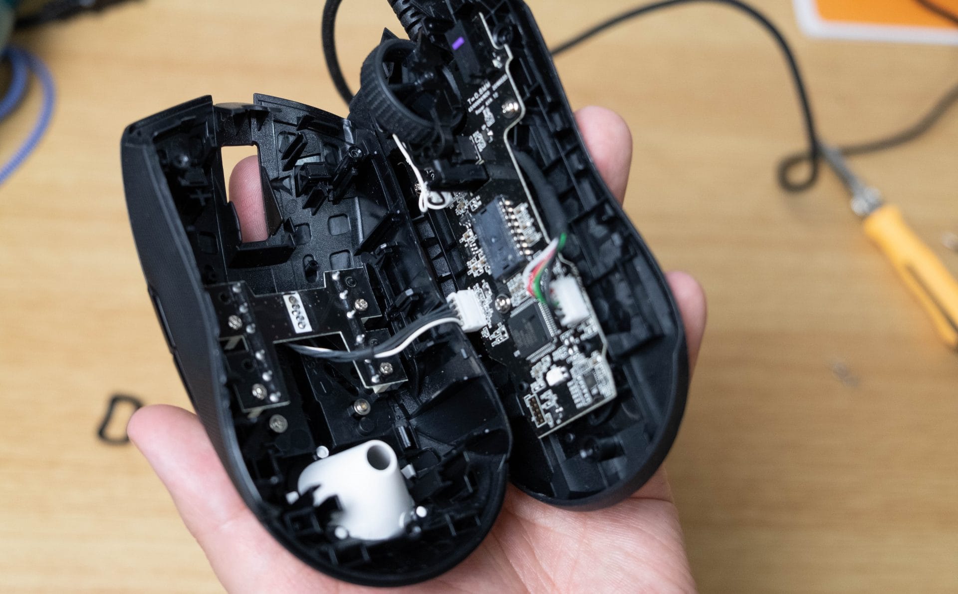 Paracord Mouse Guide