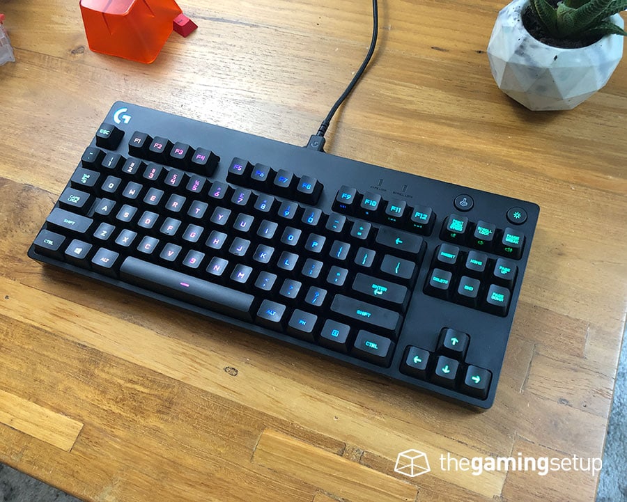 Logitech G Pro Keyboard Review - Great RGB, okay switches