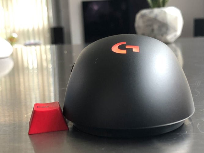 Logitech G Pro Wireless Review - Super Light With Amazing Battery Life