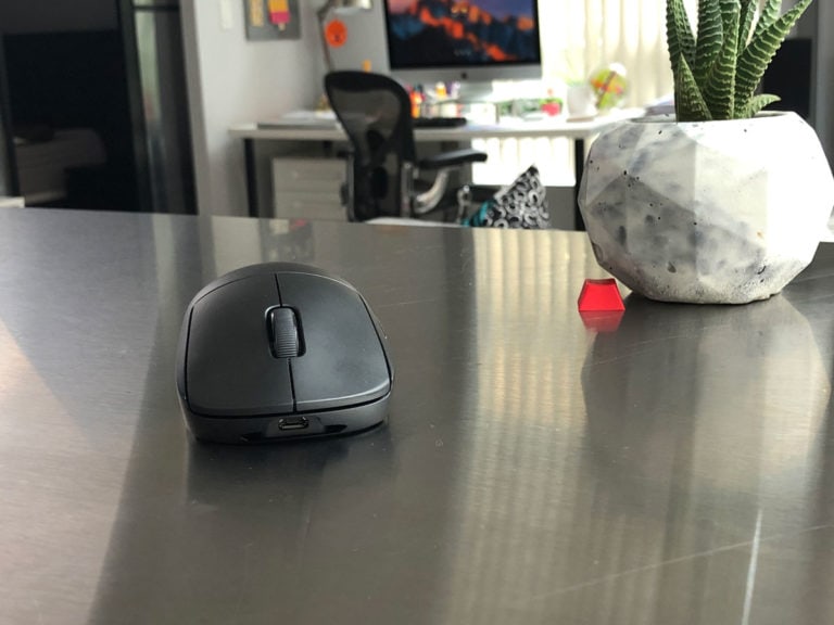 Logitech G Pro Wireless Review - Super Light With Amazing Battery Life